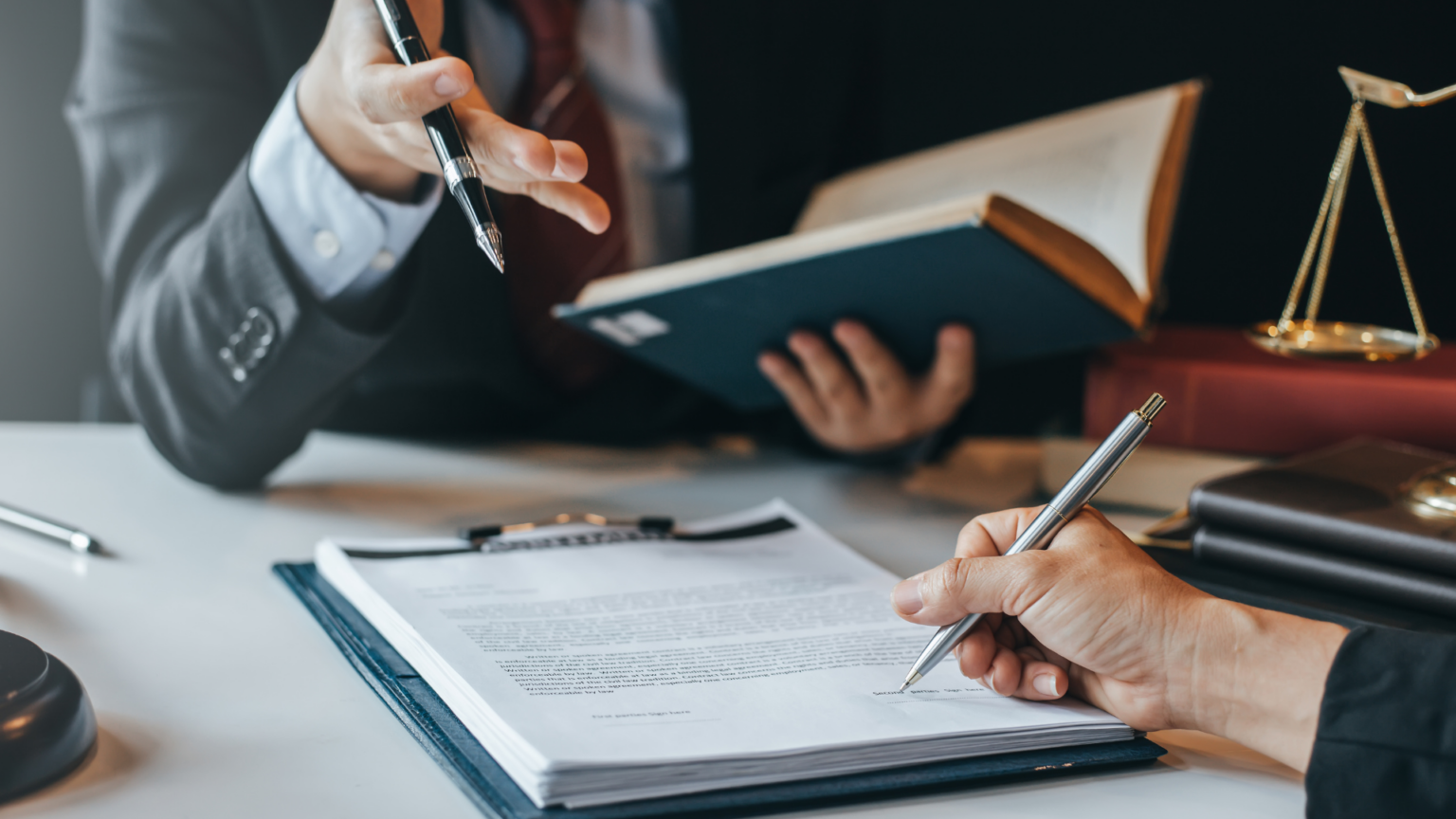 Alternative Dispute Resolution (ADR) Services | DNTW Toronto LLP